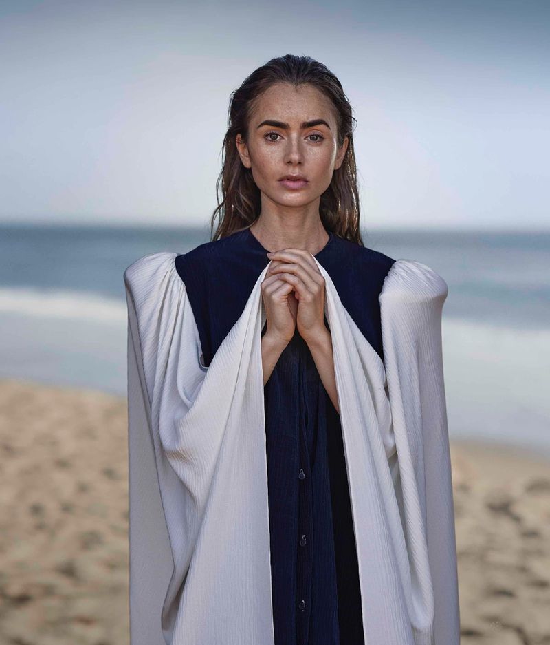 Lily on the beach (L'Officiel Italia)