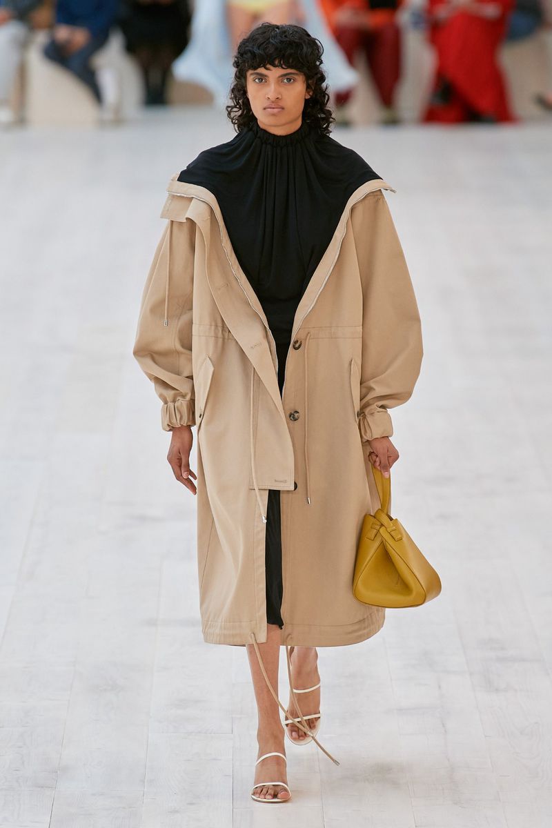 Loewe S/S 22 Show (Loewe)