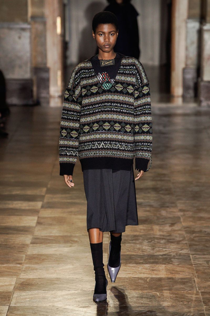 Raf Simons S/S 22 Show (Raf Simons)