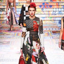 Esther Lomb - Model Profile - Photos & latest news