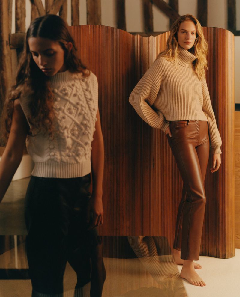Aritzia: Holiday 2020 Campaign (Aritzia)