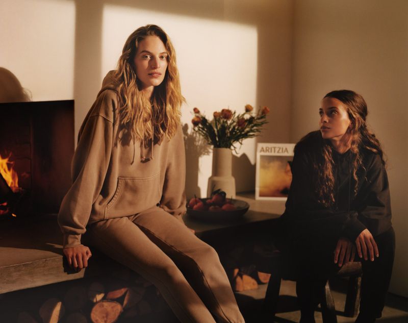 Aritzia: Holiday 2020 Campaign (Aritzia)