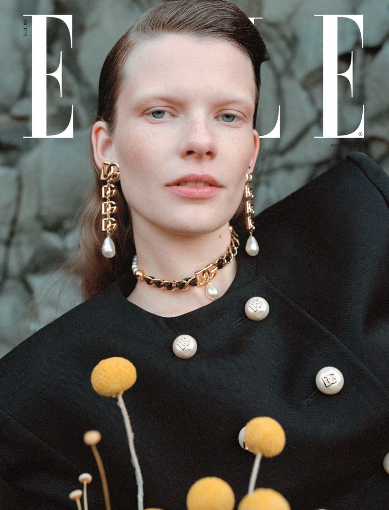 Elle Mexico November 2021 Cover (Elle Mexico)