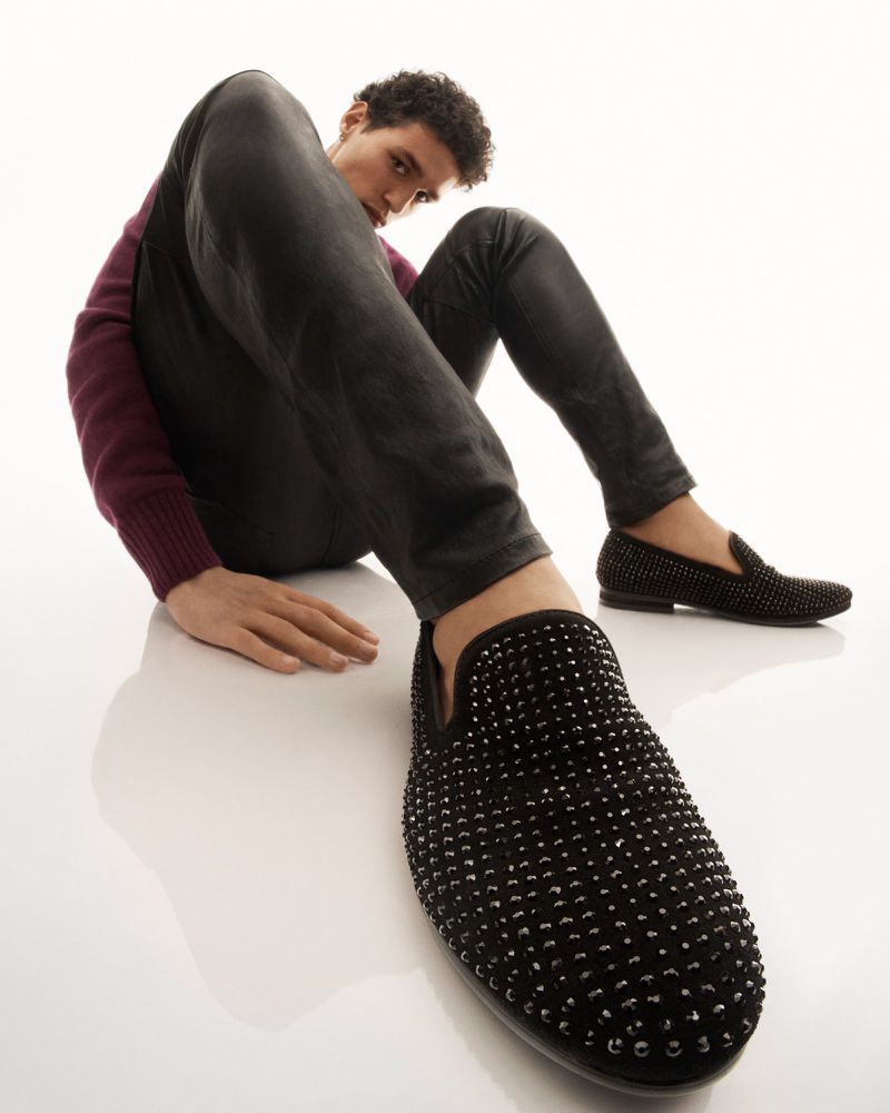 Steve Madden Holiday 2021 Campaign (Steve Madden)