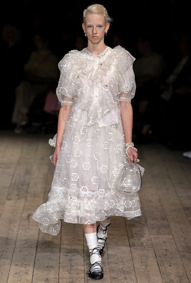 Simone Rocha S/S 20 Show (Simone Rocha)