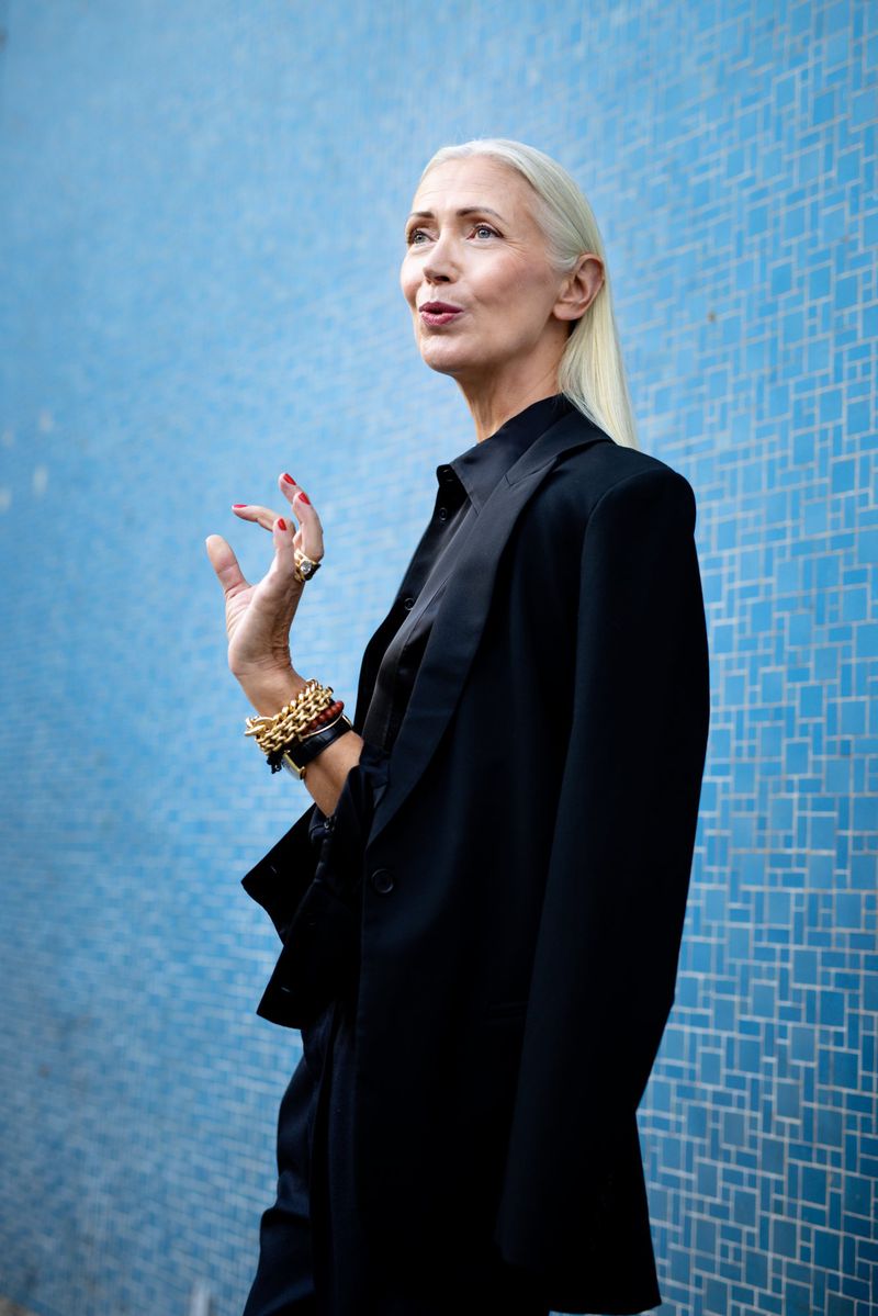 Berliner Zeitung: Christiane Arp (Various Editorials)