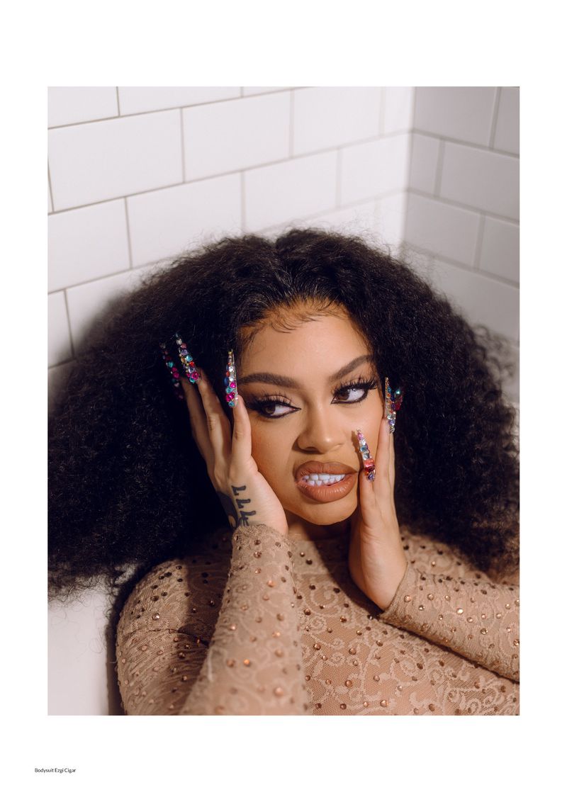 LATTO by Elizabeth Weinberg (Vingt Sept Magazine)