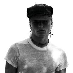George Cortina - Fashion Editor/Stylist Profile - Photos & latest news