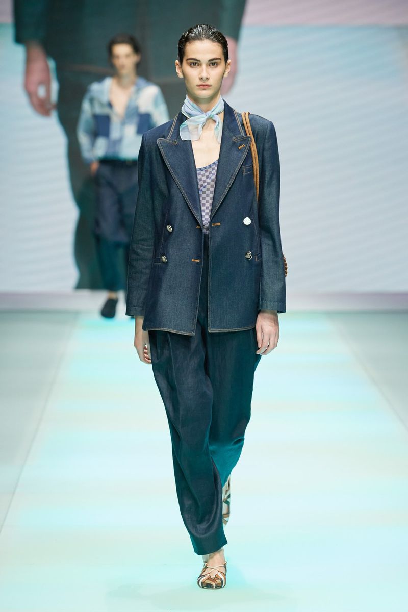 Emporio Armani S/S 22 Show (Emporio Armani)