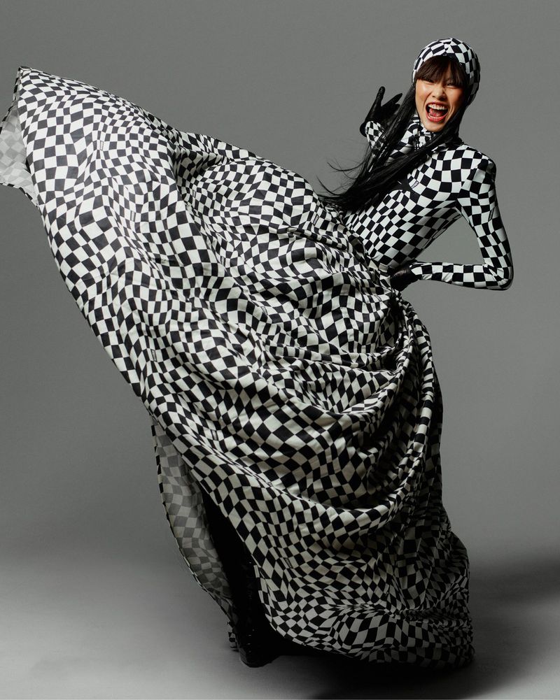 Hey! Honey! Hoyeon! (Vogue Korea)