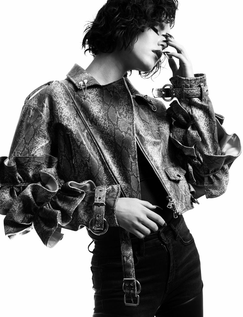 Instinct (5ELEVEN Magazine)