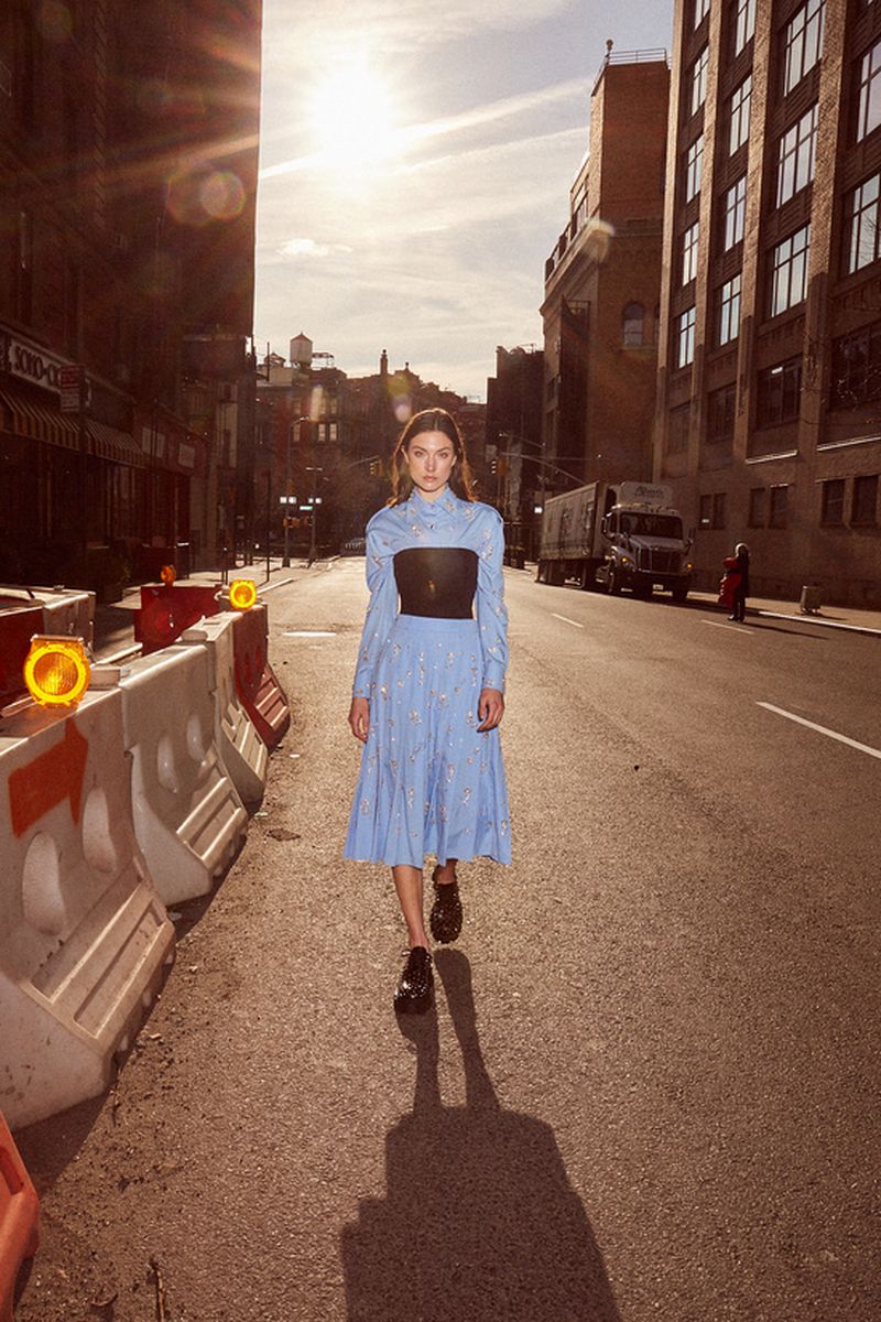 Downtown Girls (Saks)