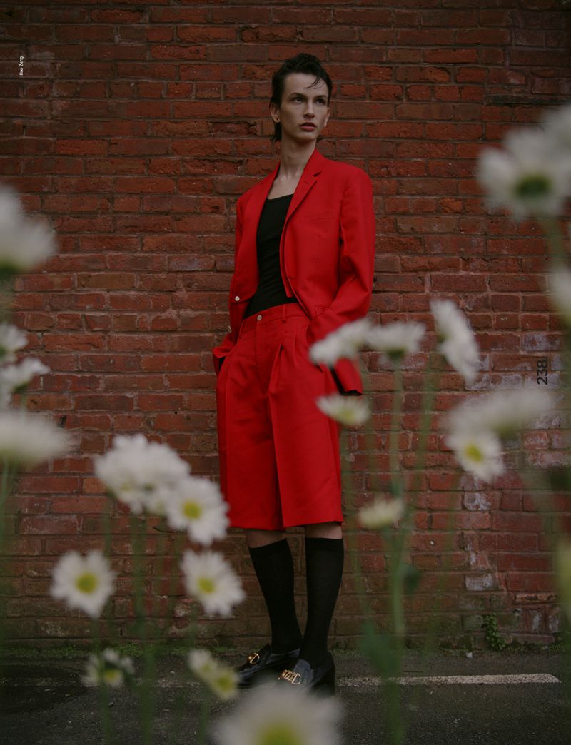 NOW WE LUSTRE (French Magazine)