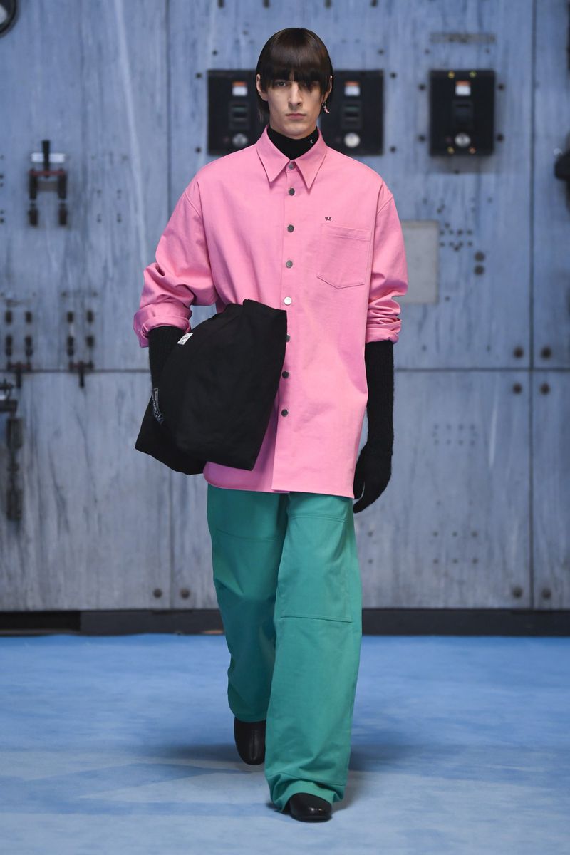 Raf Simons F/W 21 Show (Raf Simons)