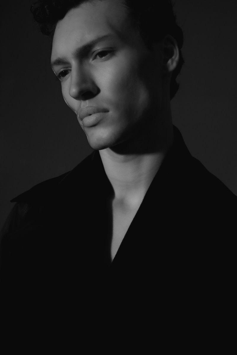 Ph: Emre Barut (L'Officiel Hommes Turkey)