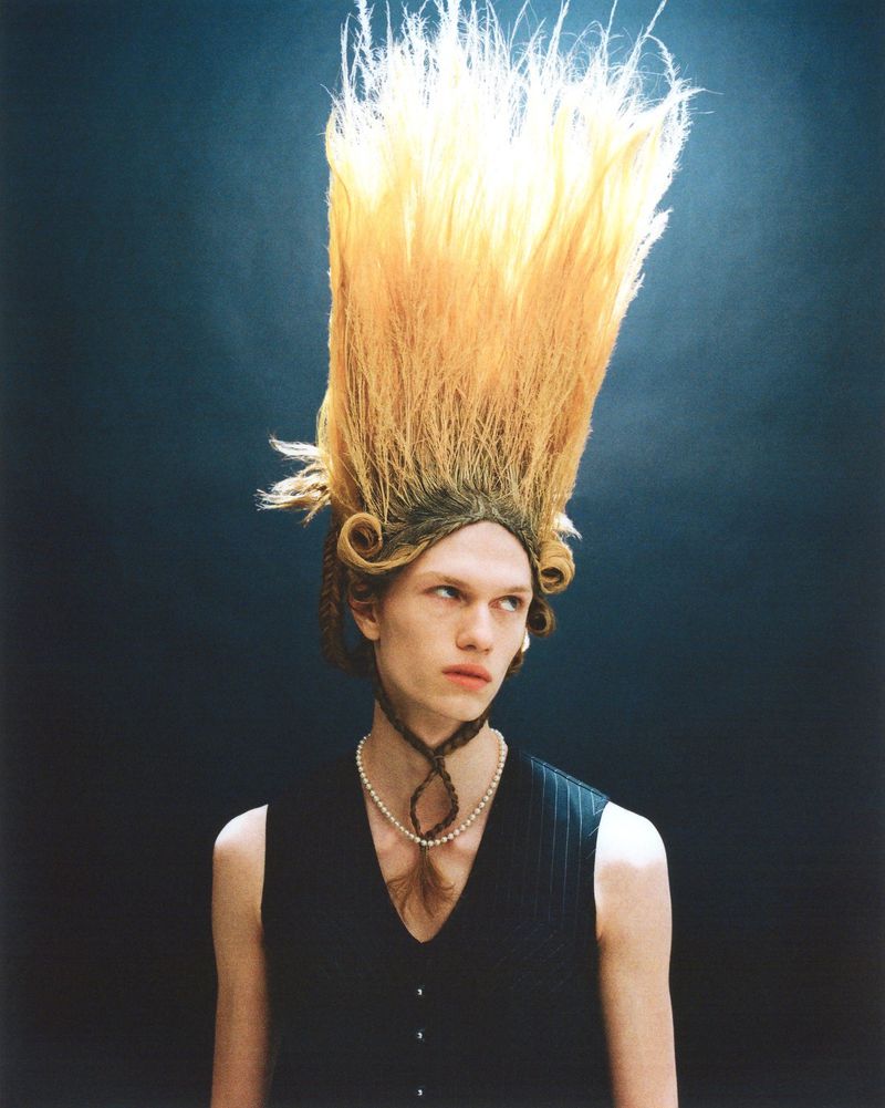 Hair UP (Dazed Magazine)