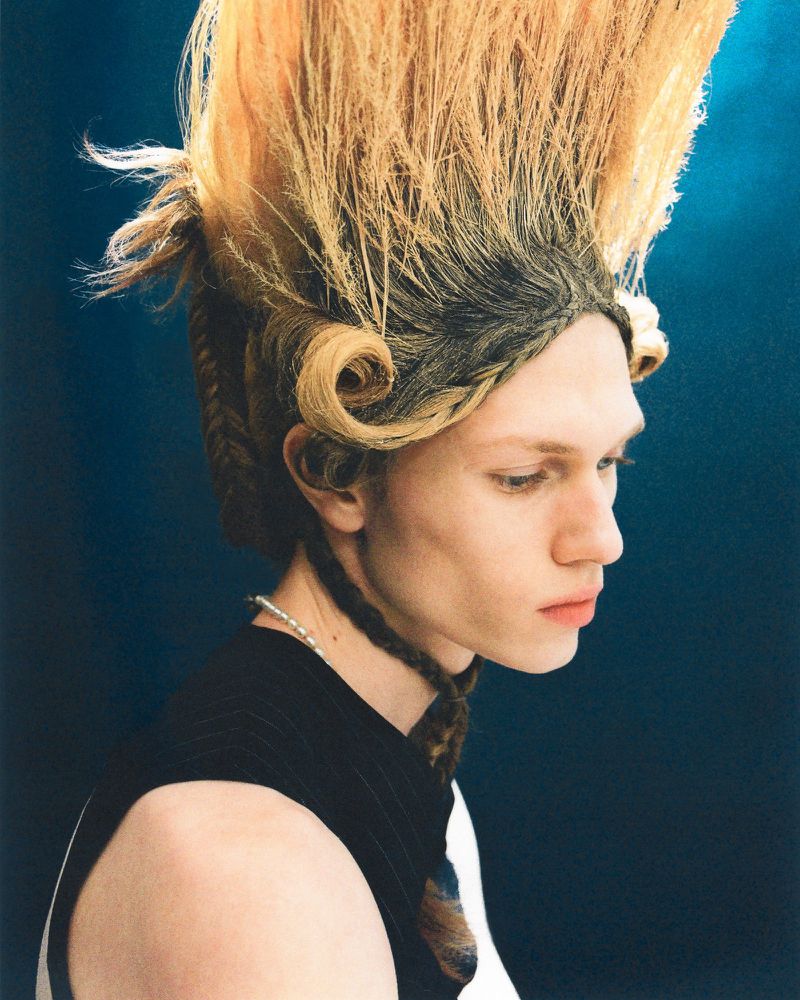 Hair UP (Dazed Magazine)