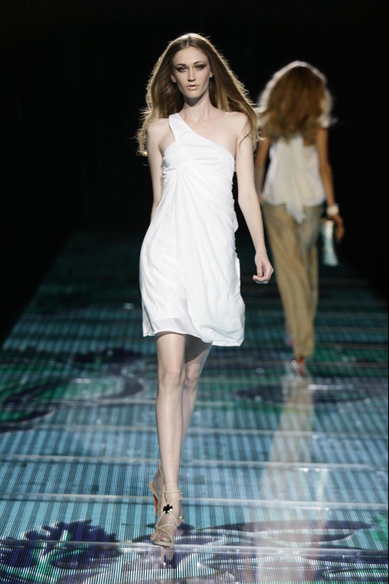 Versace S/S 2008 Show (Versace)