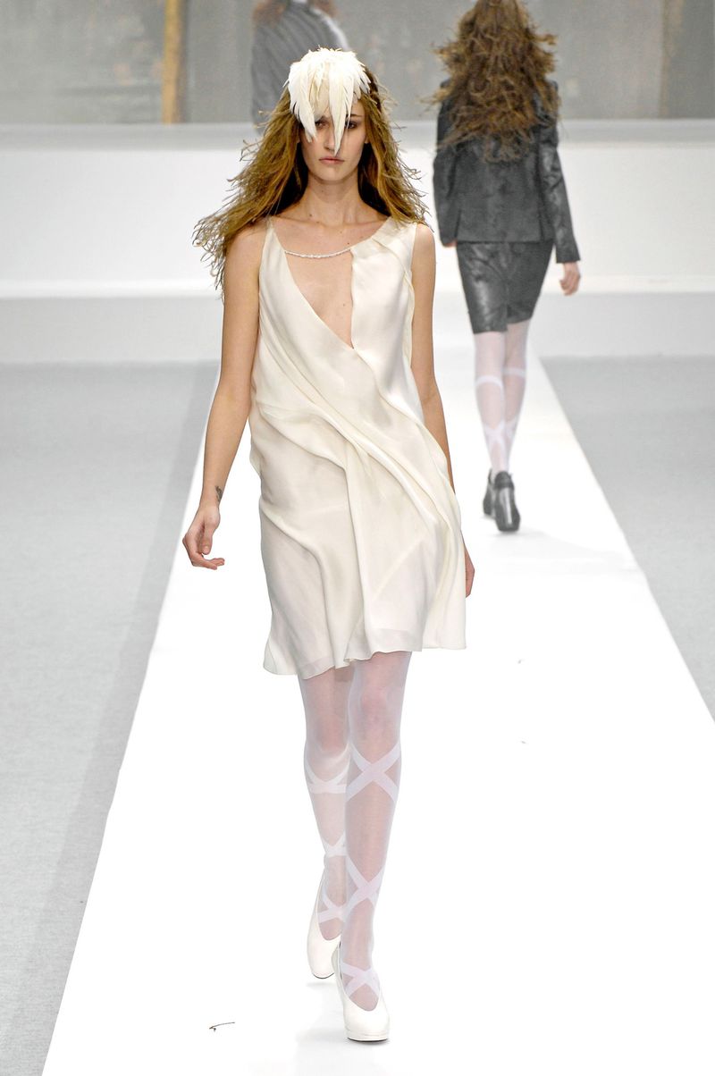 Nina Ricci F/W 2007 Show (Nina Ricci)