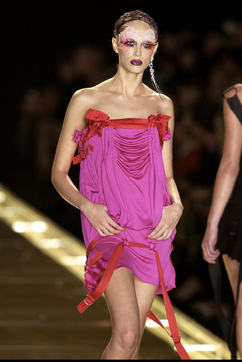 Dior S/S 2003 Show (Dior)