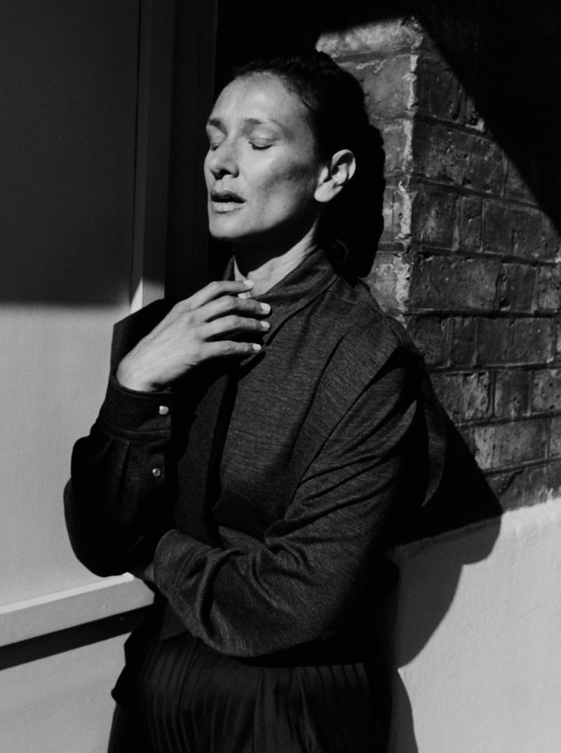 Dramatic Pause (British Vogue)