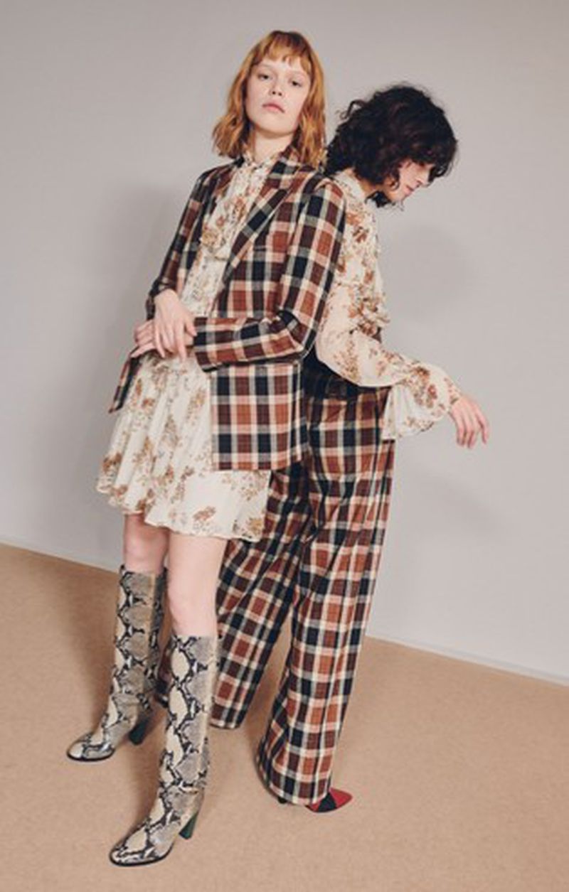 Suoli Fall Winter 20/21 by Simone Rivi (Various Lookbooks/Catalogs)
