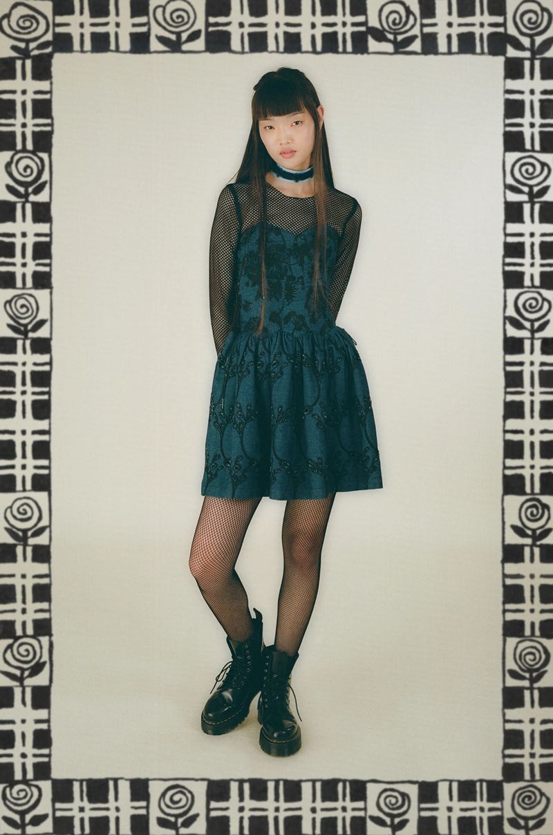 Anna Sui Resort 2022 Lookbook photographed by Jeannie Sui (Anna Sui)