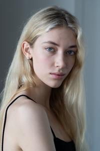 Grace Valette - Model - detail by client