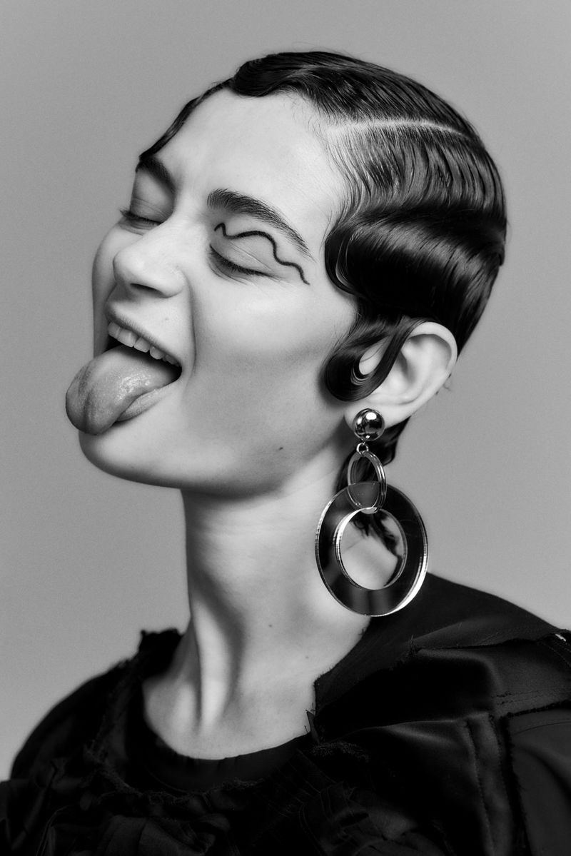 DELIRIOUS - 10TH ANNIVERSARY ISSUE by NEIL DAWSON (The Hunger Magazine)