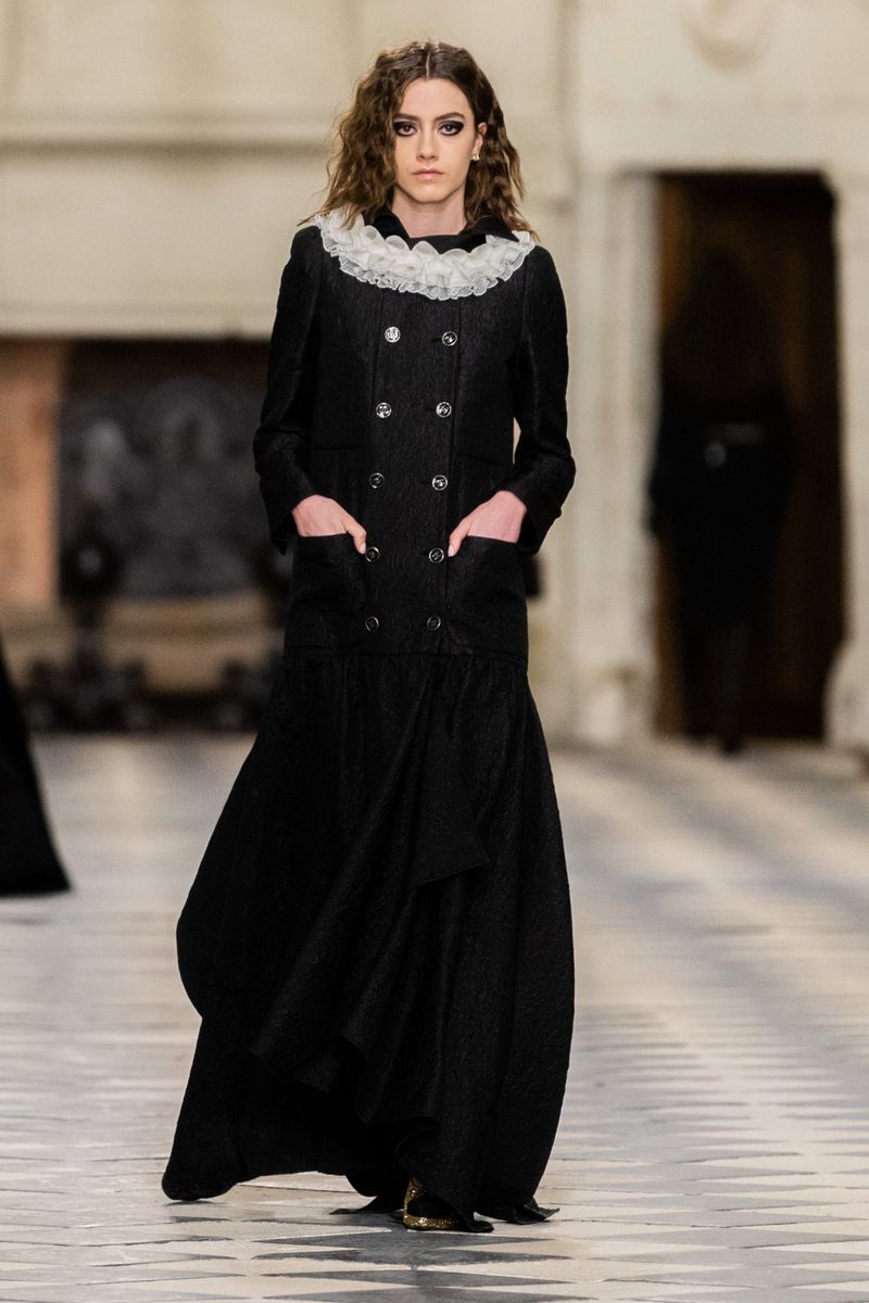 Chanel Pre-Fall 2021 Metiers D'Art Show Chenonceaux (Chanel)