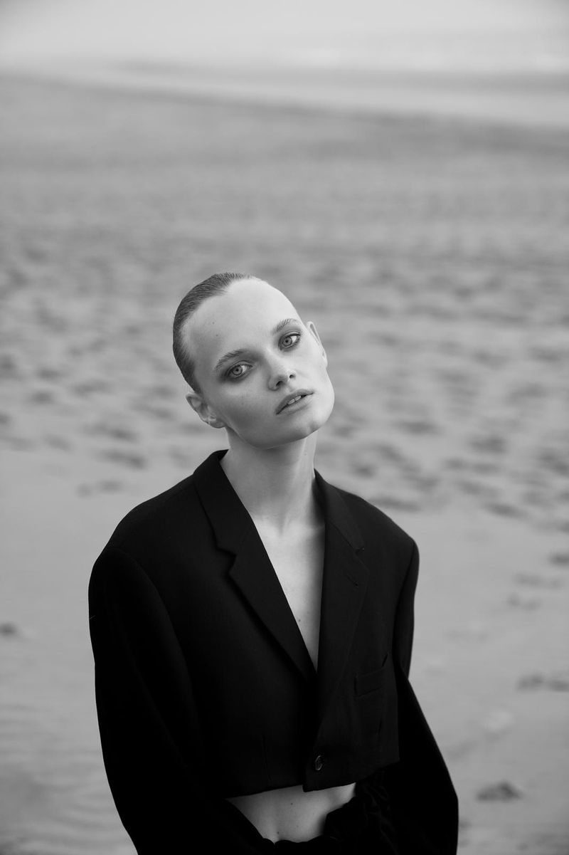 Photography Oliver Rudolph (Elle Ukraine)