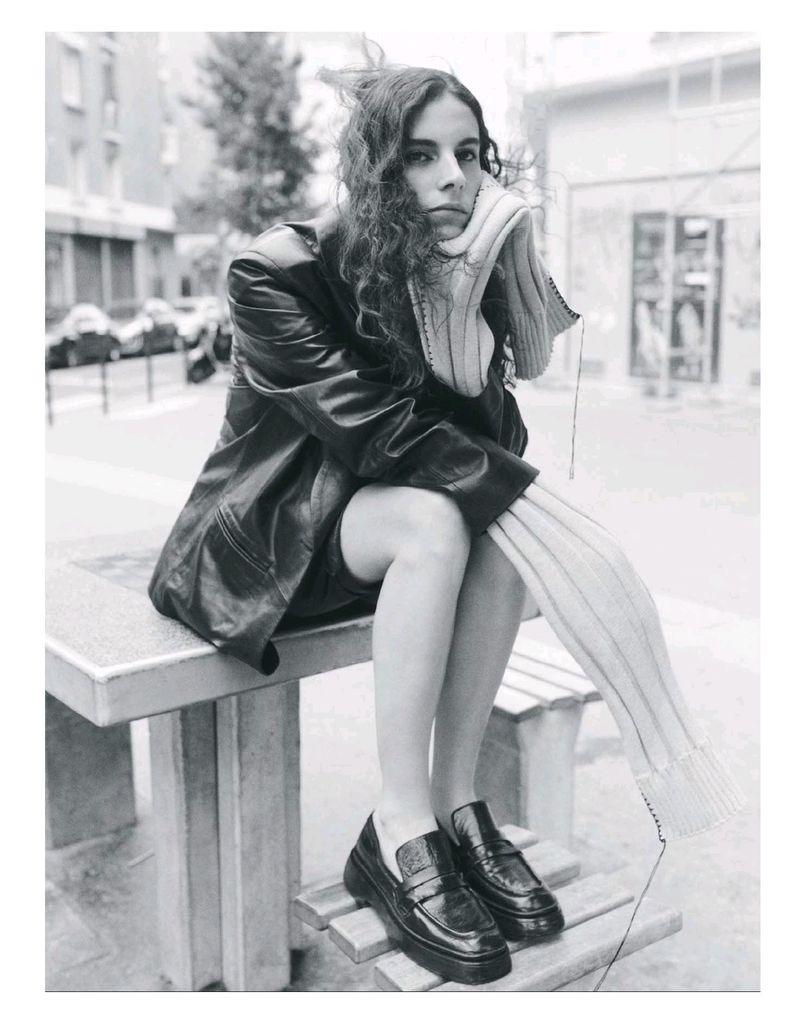 La Femme Qui Marche (Vogue Ukraine)