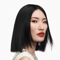 Nuri Son - Model Profile - Photos & latest news