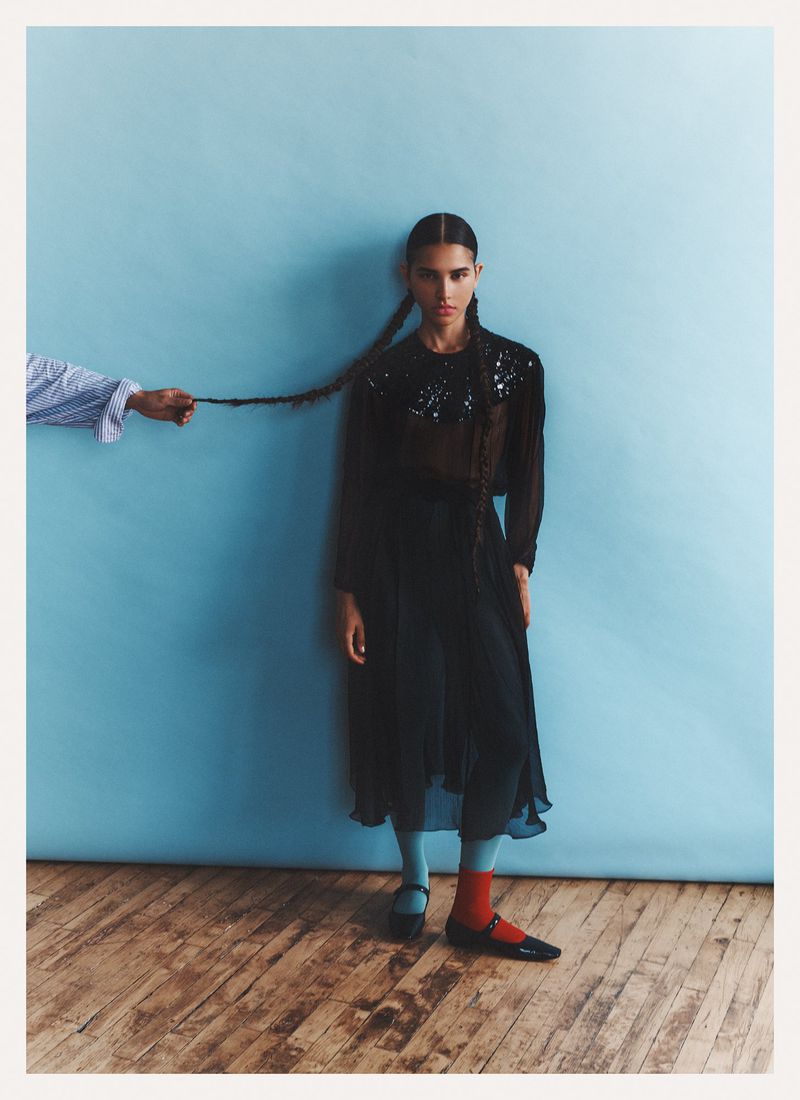 THE WAY LALA MOVES (L'Officiel Singapore)