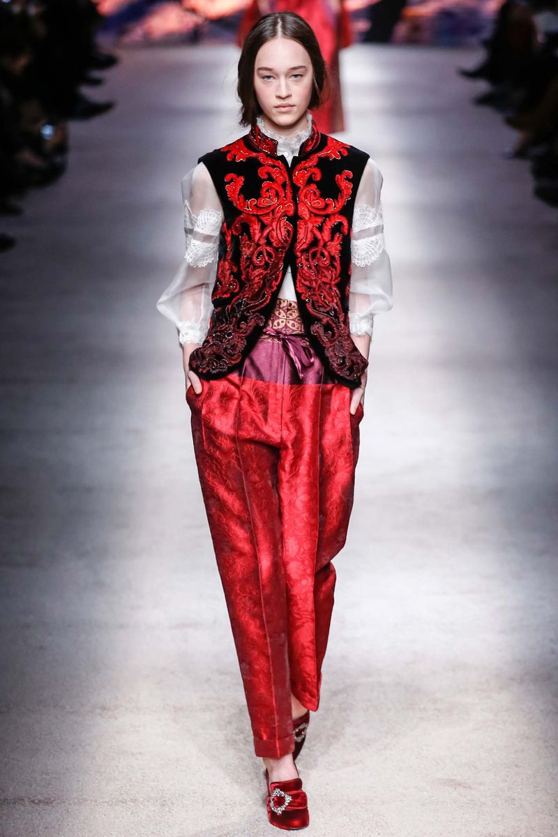 Alberta Ferretti F/W 15 Show (Alberta Ferretti)