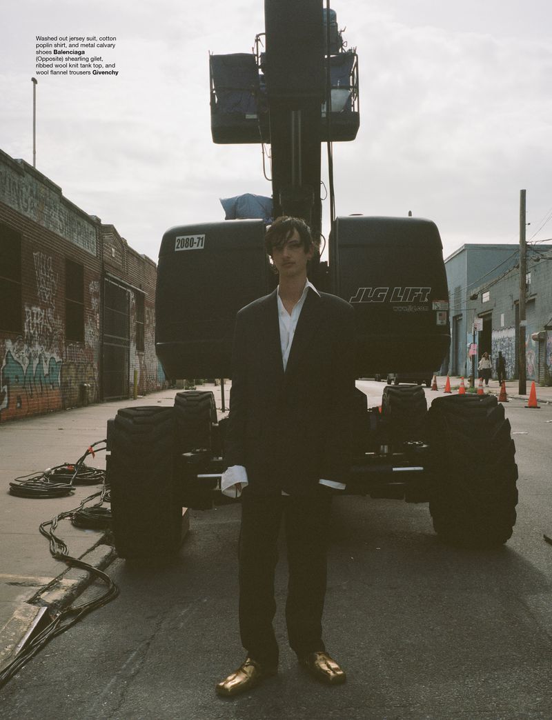 Tangled Restless (Manifesto Magazine)