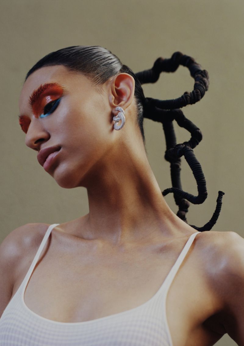 Gaia Makeup Artist | Saubhaya Makeup