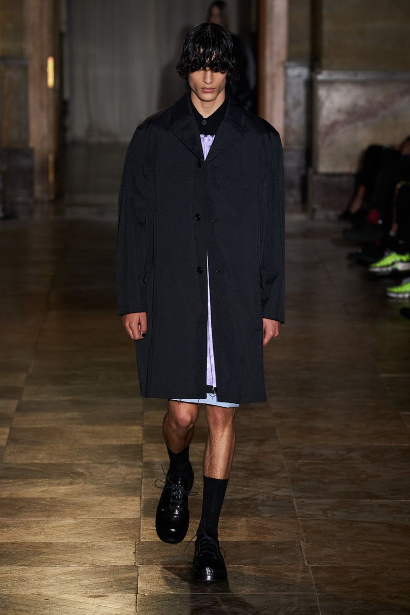 Raf Simons S/S 22 Show (Raf Simons)