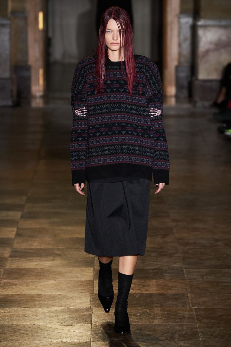 Raf Simons S/S 22 Show (Raf Simons)