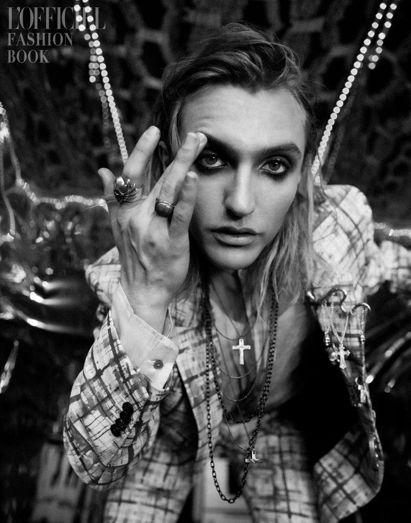 Hart Denton by Philipp Cherichenko (L'Officiel Fashion Book Australia)