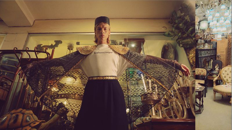 L'Officiel Hommes shot by : Eylul Ezik (L'Officiel Hommes Turkey)