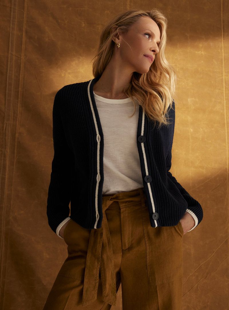 Contemporaine Transition 21-22 (Simons Canada)