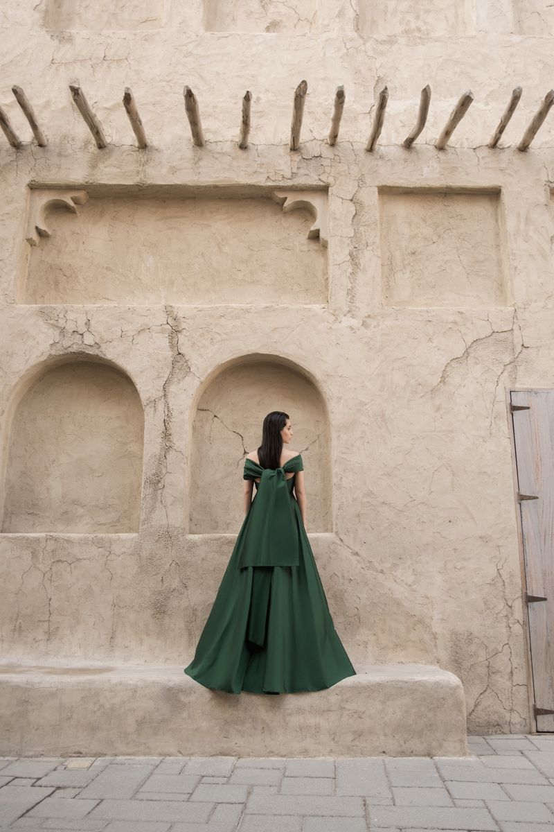 Shivani推出全新“成衣”系列Tisharth (Vogue China)