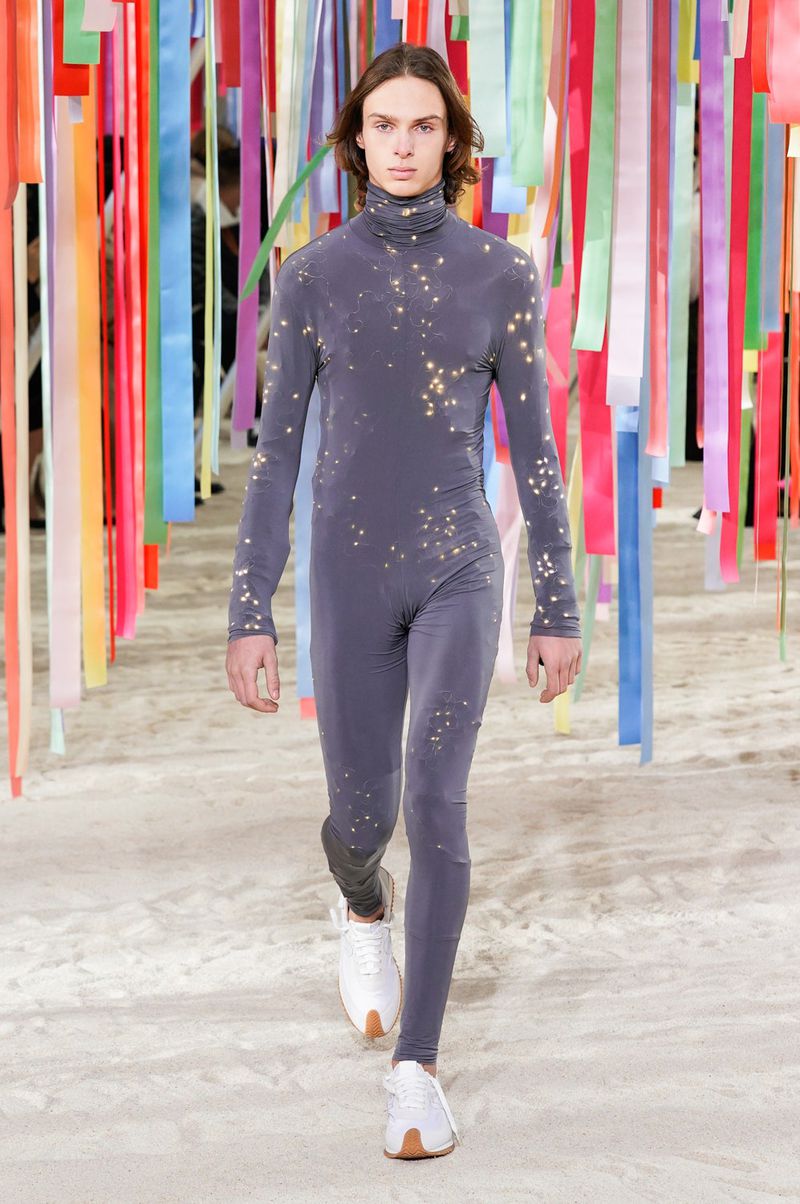 Loewe F/W 22 Men's Show (Loewe)