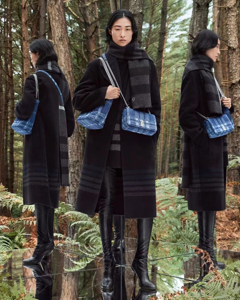 Burberry Festive 2021 (Burberry)