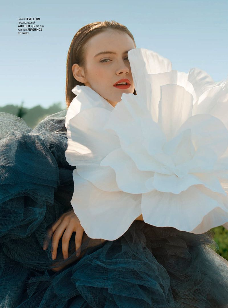 Makomo by Bàrbara Puigventós (Cosmopolitan Bulgaria)