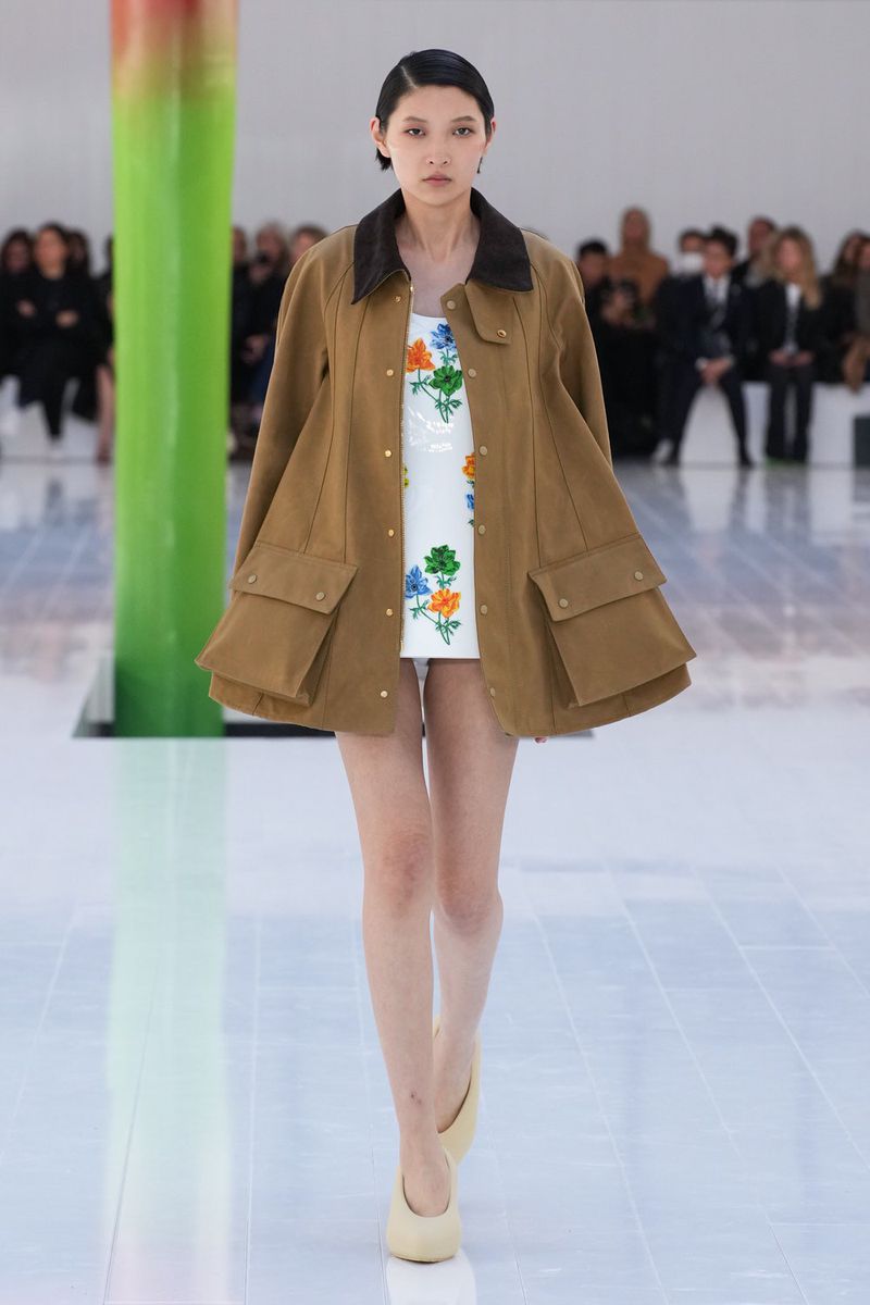 Loewe S/S 23 Show (Loewe)