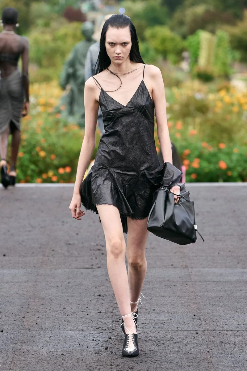 Givenchy S/S 23 Show (Givenchy)