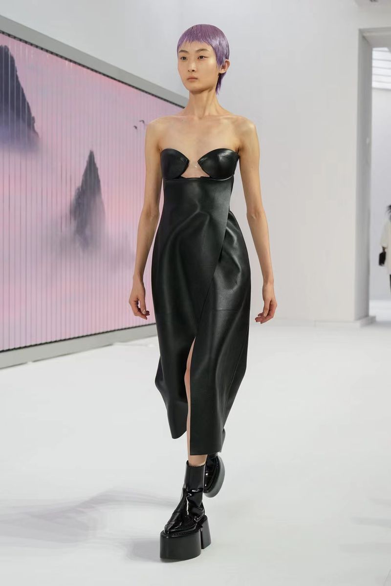 Shang Xia S/S 23 Show (Shang Xia)