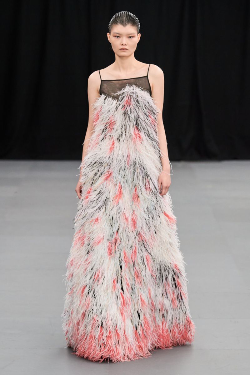 Huishan Zhang S/S 23 Show (Huishan Zhang)
